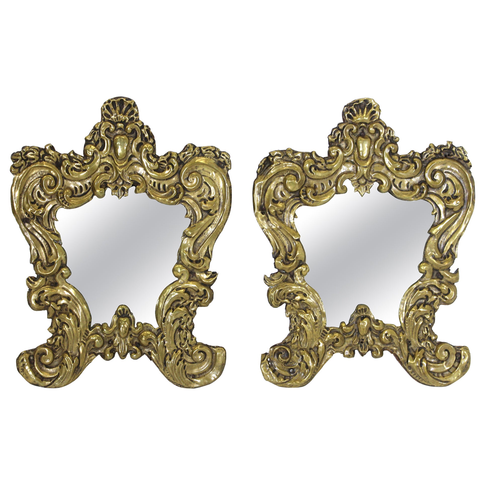 Rococo Italian Mirror with Carved Gold-Toned Frame and Acanthus Leaves ...