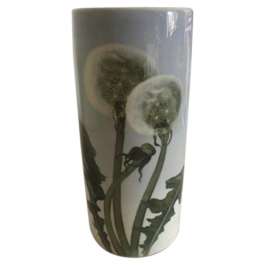 Bing and Grondahl Curved Vase by Lisa Enquist No 5818/1898 For Sale at ...