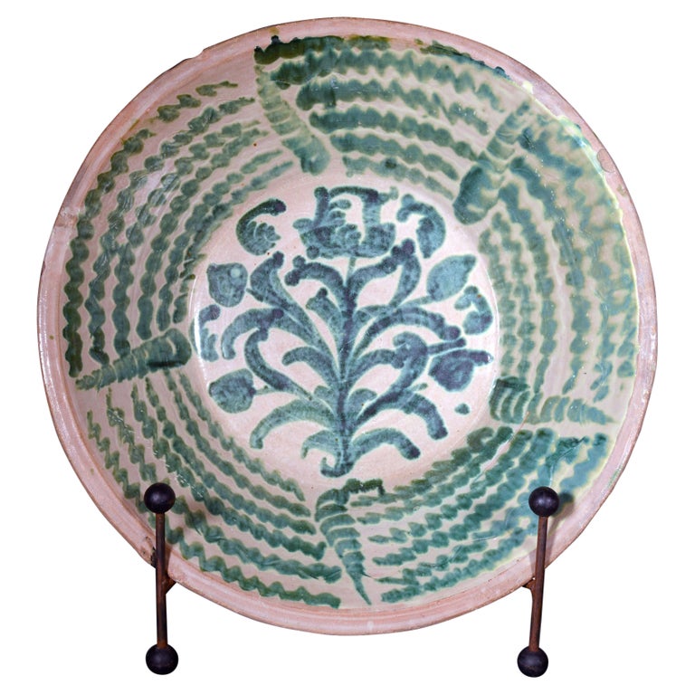 Spanish Tin-Glazed Earthenware Pottery Oversized Basin or Lebrillo at ...
