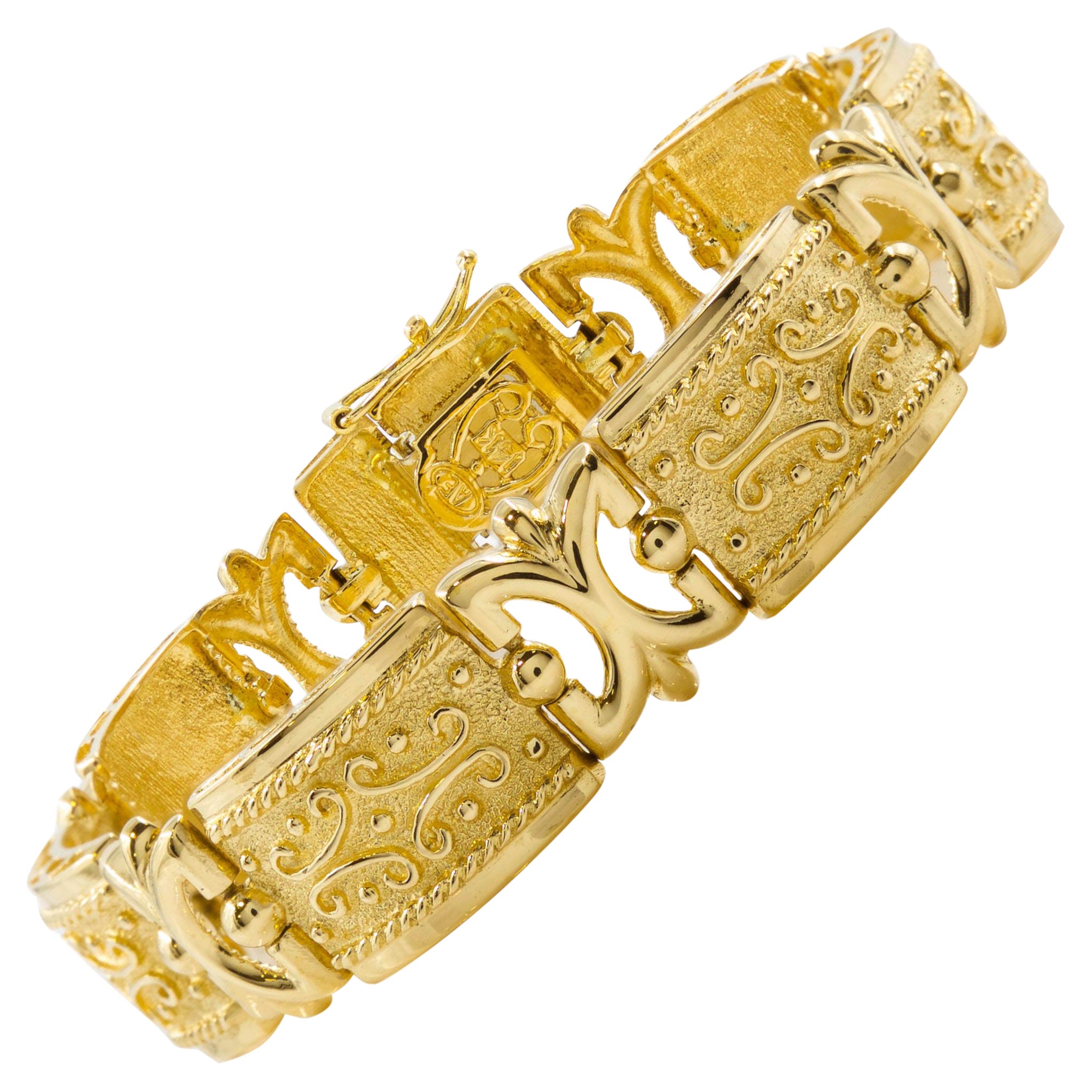 Antique and Vintage Collectible Jewelry - 1,695 For Sale at 1stDibs