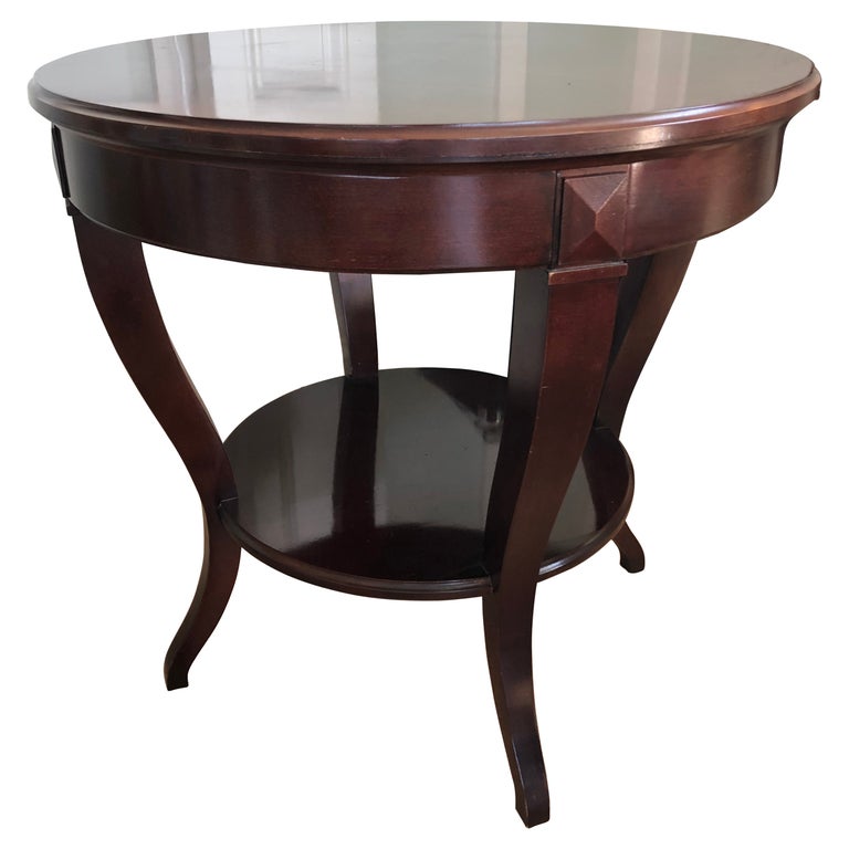 Classic Traditional Round Mahogany Side Table For Sale at 1stDibs