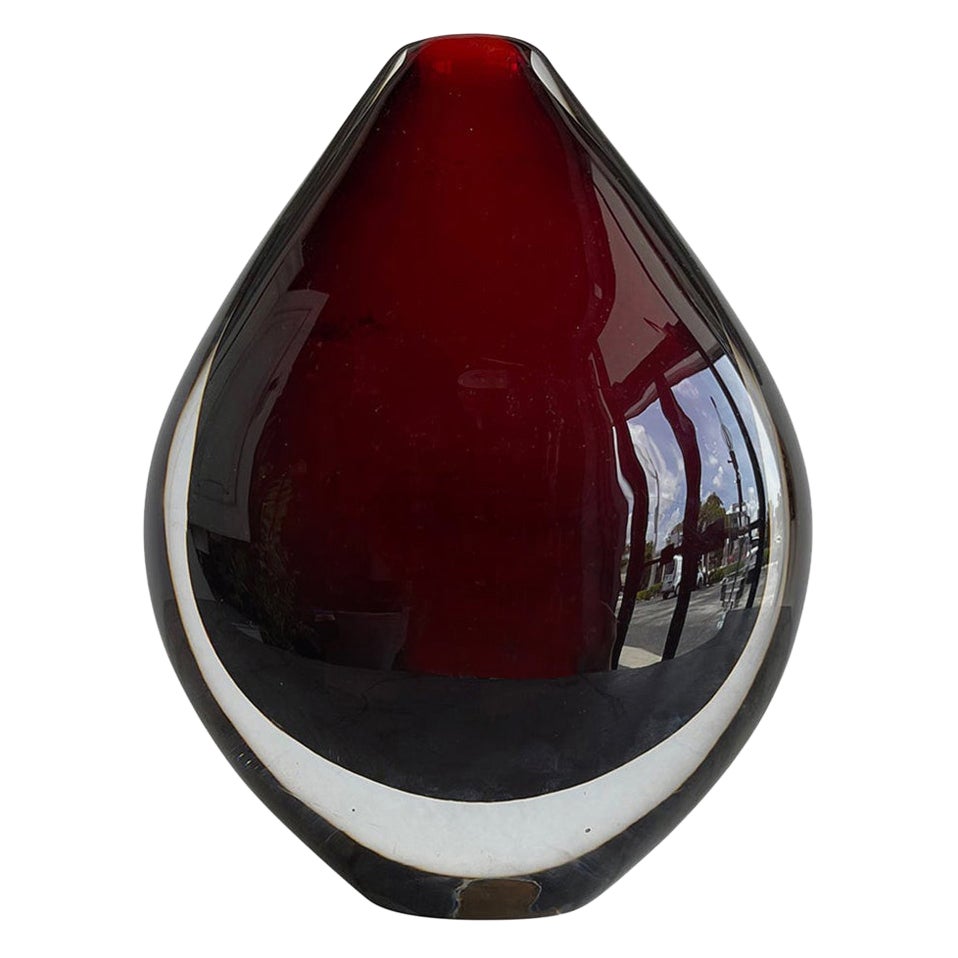 20th Century Dark-Red Swedish Orrefors Glass Vase by Nils Landberg For ...