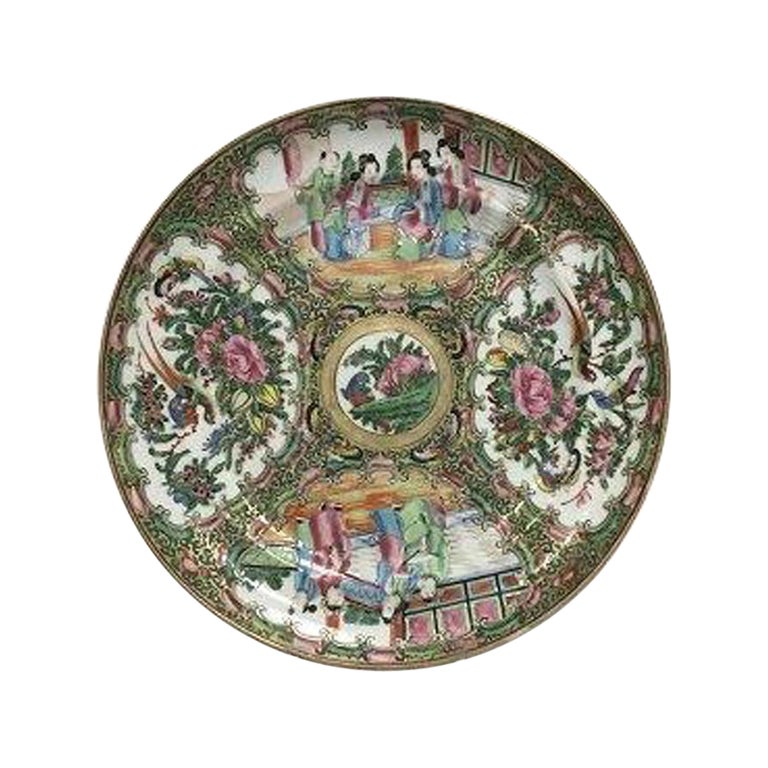 Chinese Canton 'Gold and Green' Plate For Sale at 1stDibs