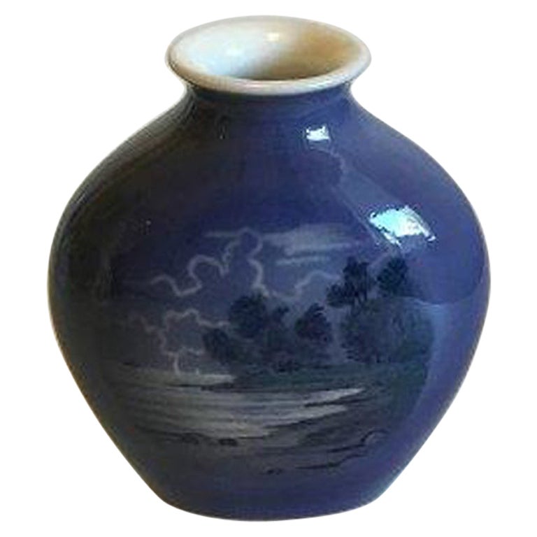 Dahl Jensen Unique Vase No 91/36 For Sale at 1stDibs