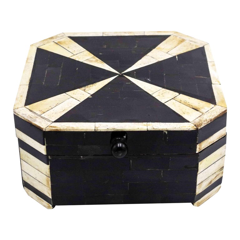 Inlaid Bone and Lacquer Geometric Box at 1stDibs