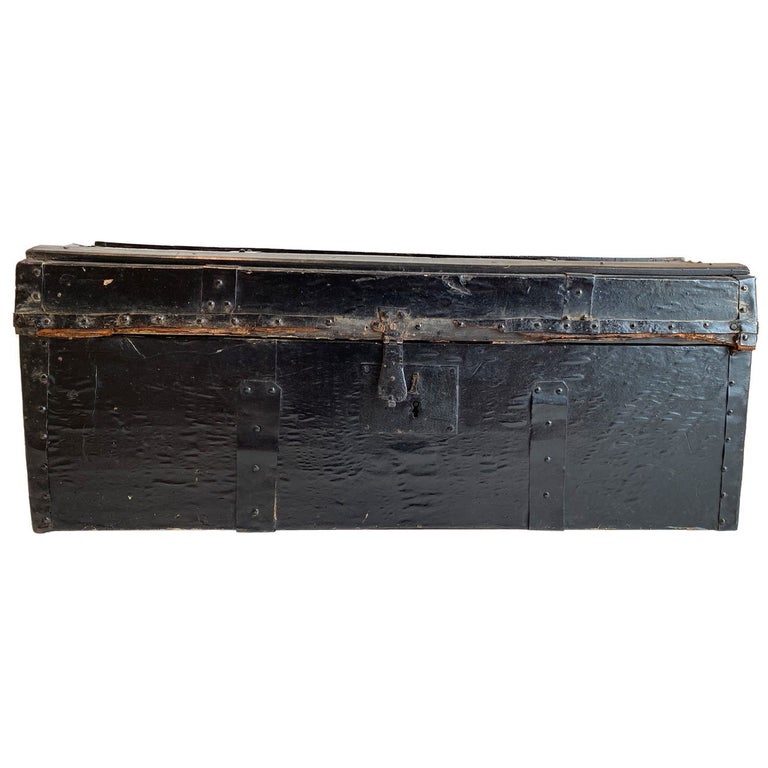 Small Vintage Trunk in Black at 1stDibs