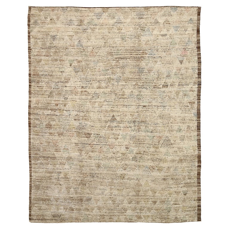 Nazmiyal Collection Cream Geometric Modern Distressed Rug. 10 ft 9 in ...