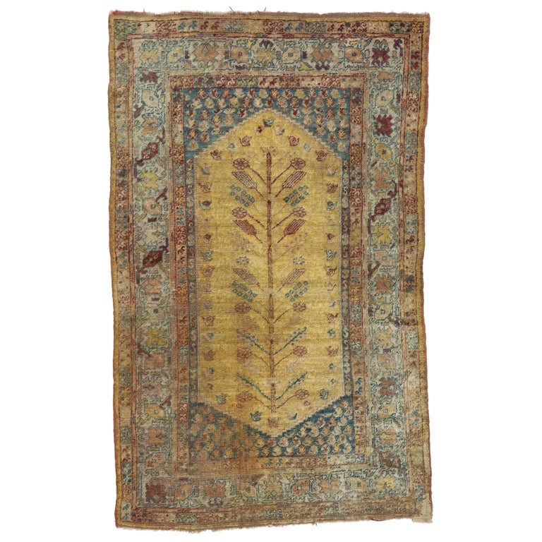 Tapis turc ancien d'Oushak avec un style méditerranéen et italien ...