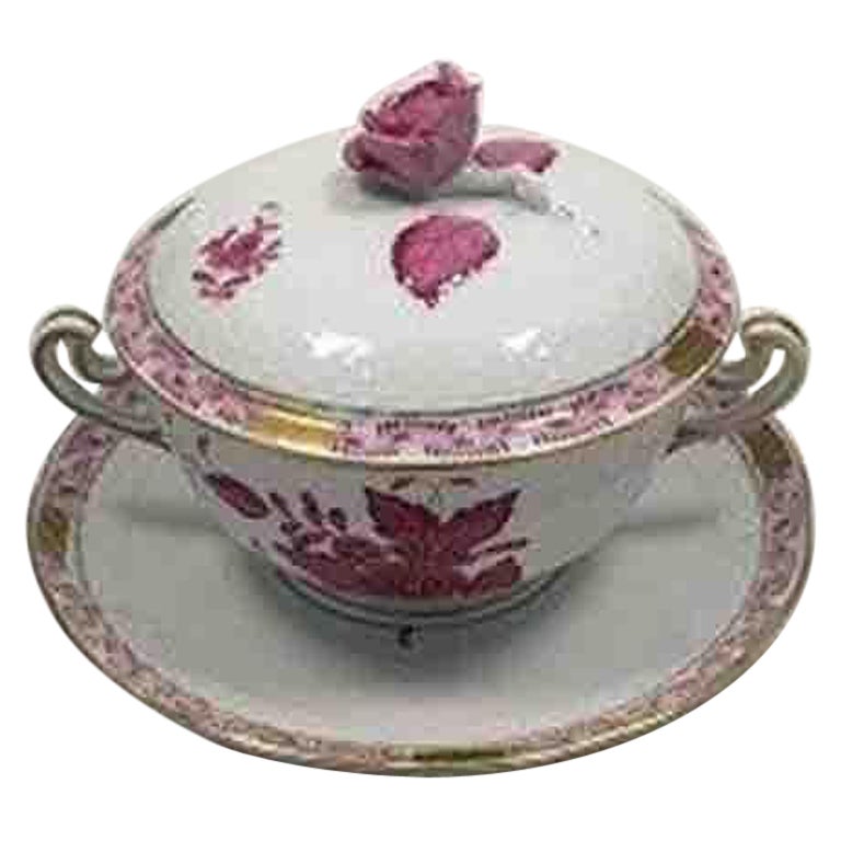 Godollo Tea Set in Herend Porcelain for Famous Queen Elizabeth at 1stDibs