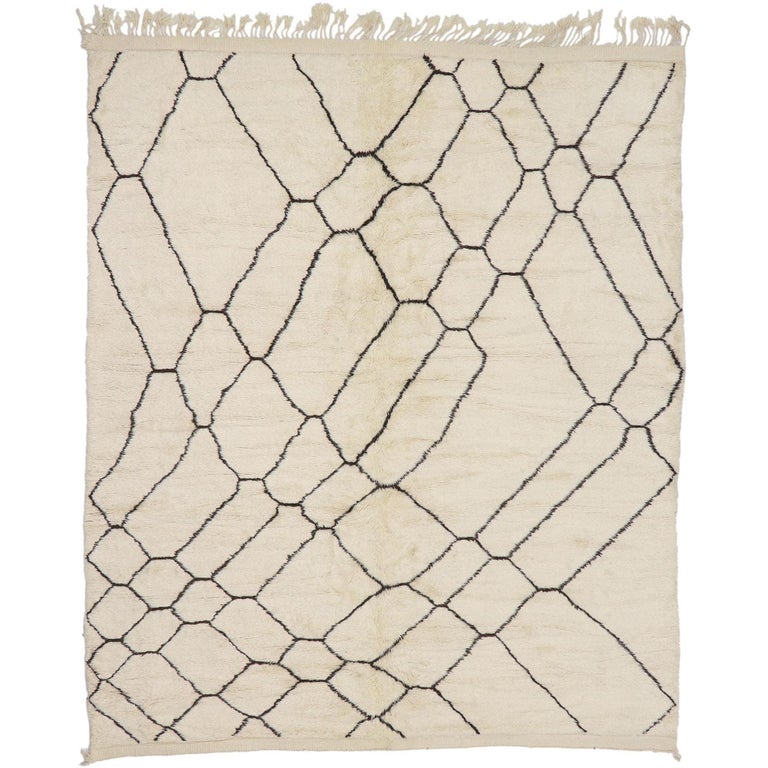 New Contemporary Berber Moroccan Rug with Minimalist Style For Sale at ...