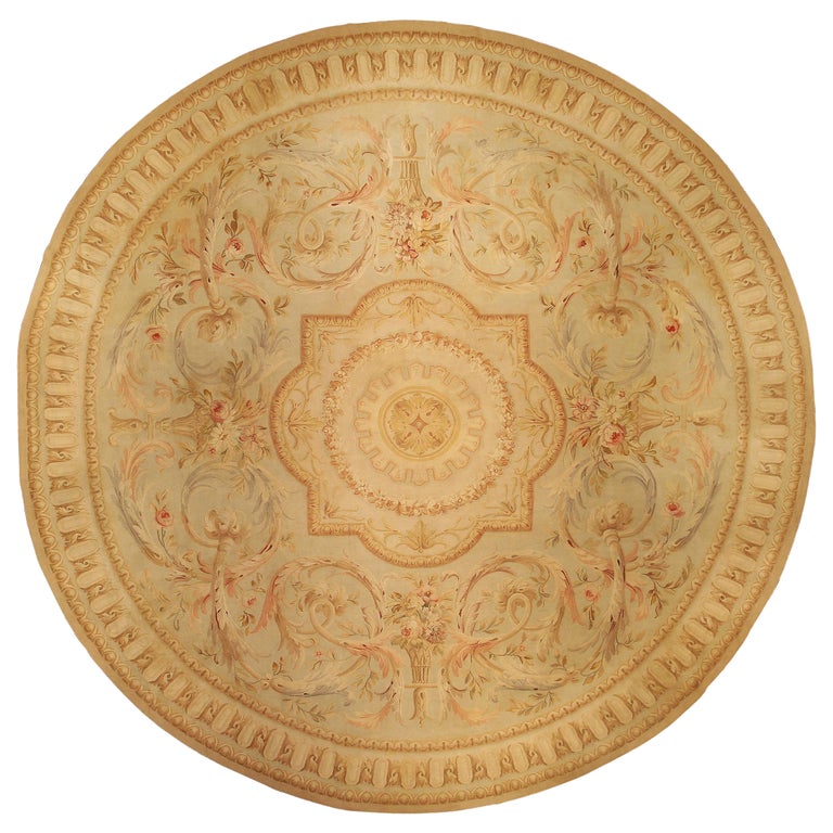 Authentic 19th Century Aubusson Round Handmade Wool Rug For Sale at 1stDibs