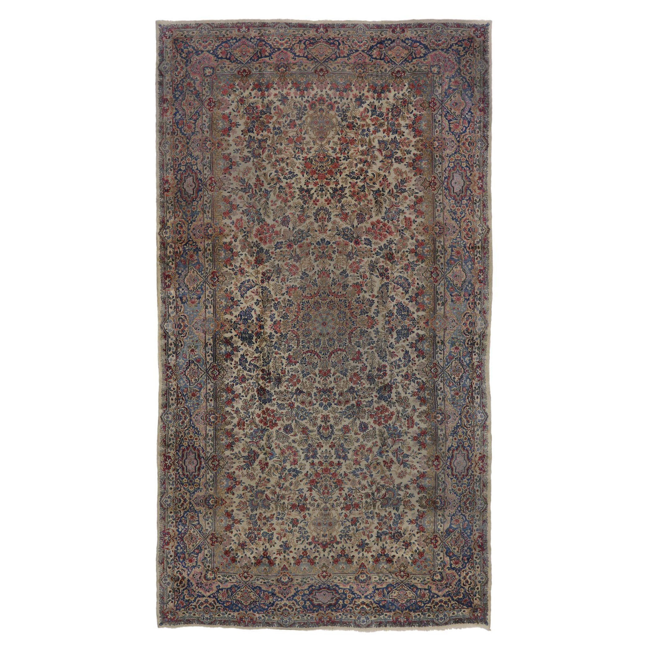 Vintage Persian Kerman Rug with Traditional Style For Sale at 1stDibs