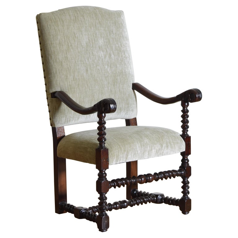 Italian Late Baroque Spiral Turned Walnut Poltrona, Early 18th Century ...