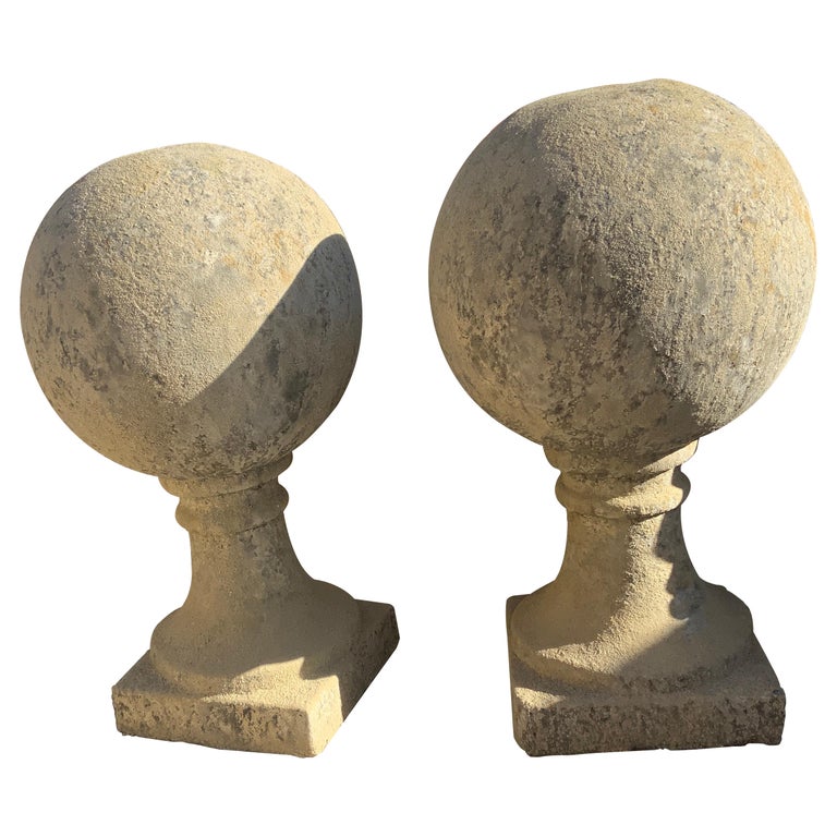 Contemporary French Round Finial For Sale at 1stDibs