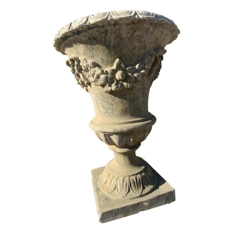 Flower Motif Medici Planter For Sale at 1stDibs