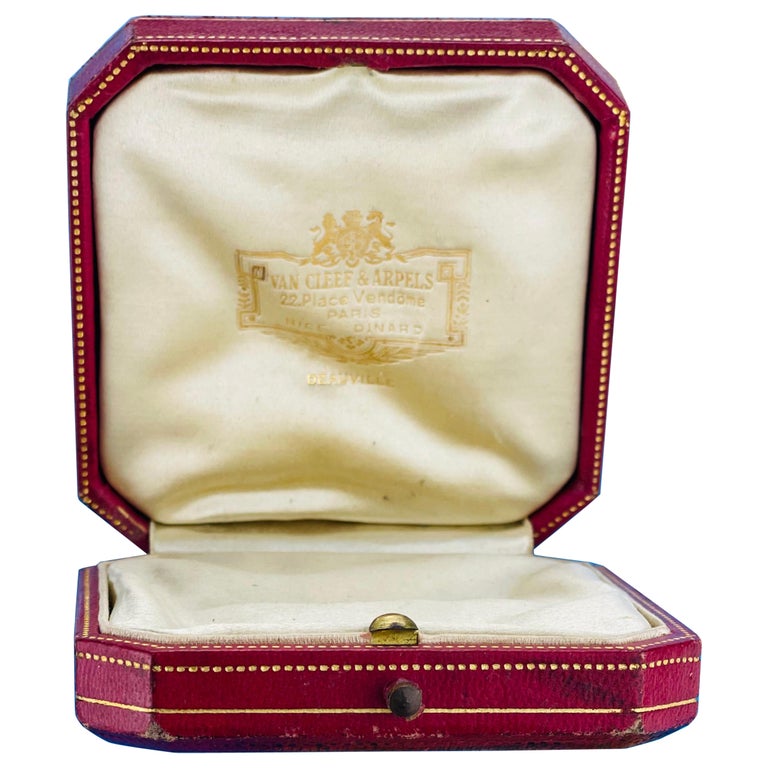 Van Cleef and Arpels Paris, Jewellery Antique Display Box For Sale at ...