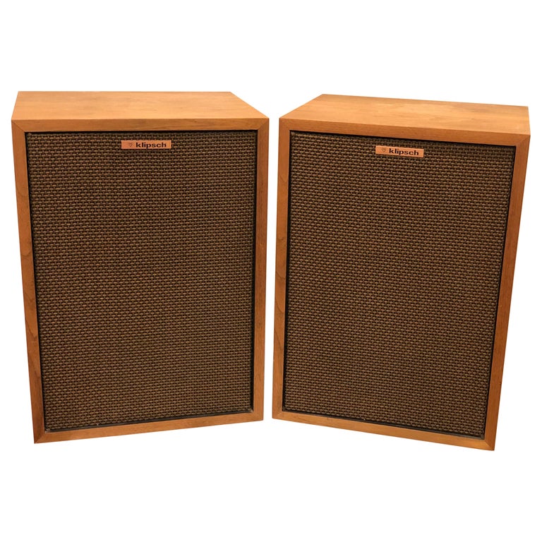 Pair of Modernist Vintage Klipsch Heresy Loudspeakers in Walnut at 1stDibs