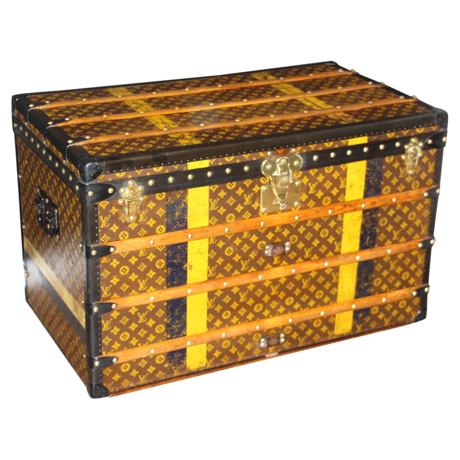 Vintage Louis Vuitton Cabin Trunk with Original Monogram For Sale at ...