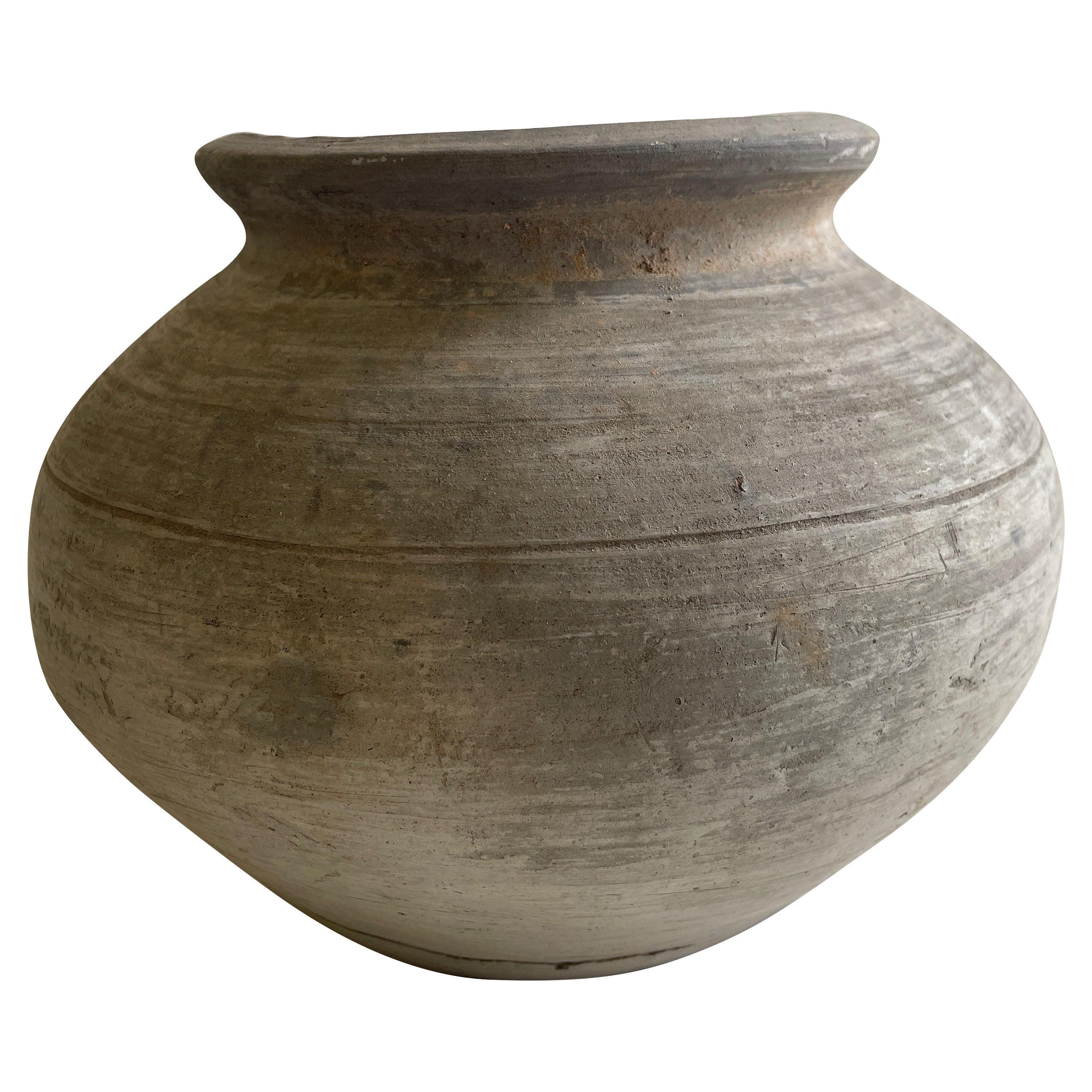 Matte White Gainey Planter Pot on Rare Tall Cylinder Base at 1stDibs