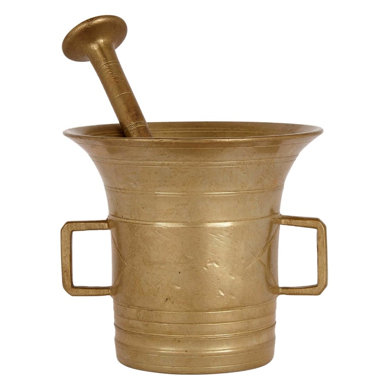Polished Brass Antique Pestle and Mortar Set For Sale at 1stDibs