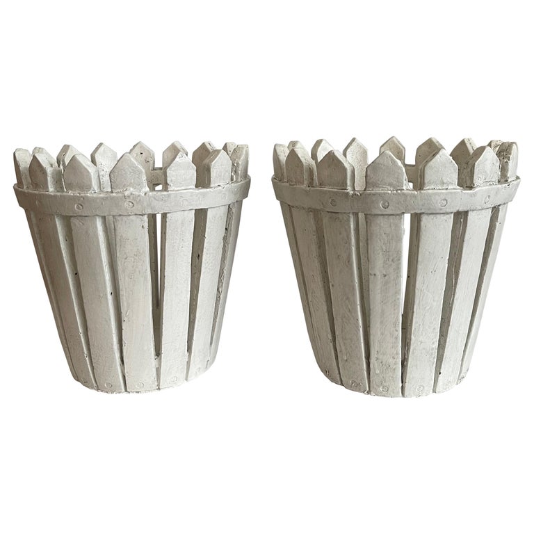 Pair of White Painted Picket Fence Style Flower Pots For Sale at 1stDibs