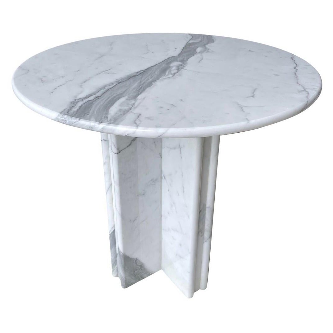 A White Carrara Marble Round Table at 1stDibs
