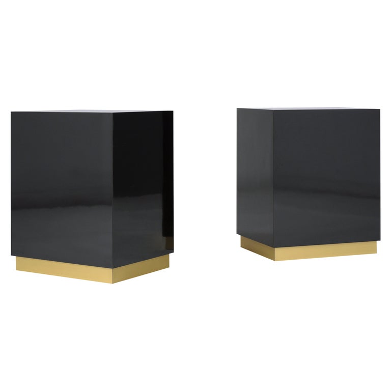 Two Mid-Century Modern Black End Tables at 1stDibs