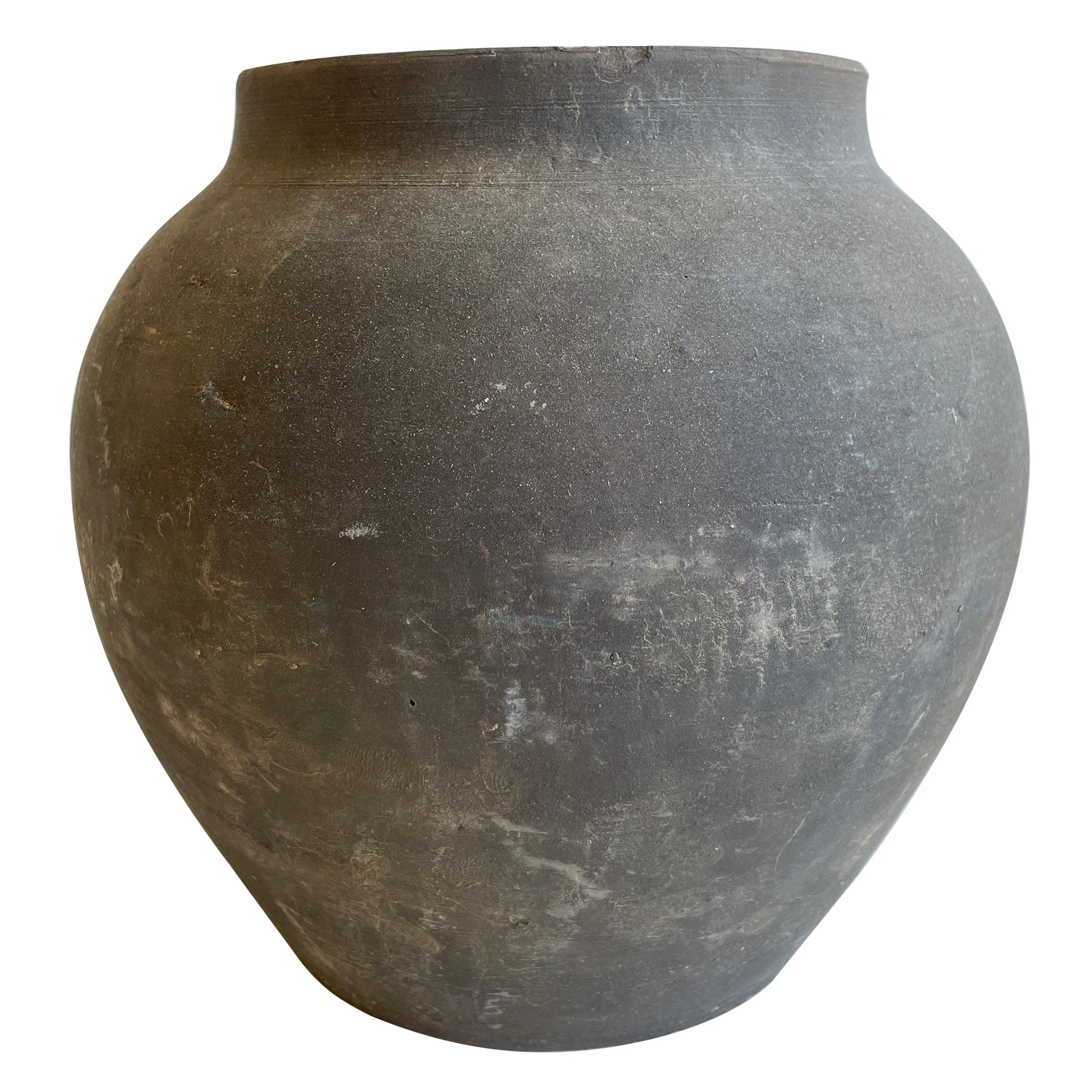 Vintage Matte Oil Pottery Large Decorative Pot For Sale at 1stDibs