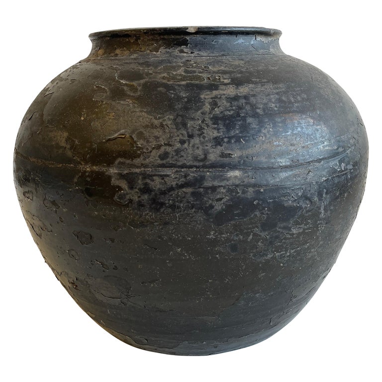 Vintage Matte Oil Pottery Decorative Pot at 1stDibs