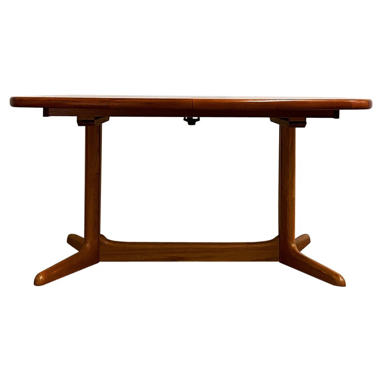Danish Mid-Century Modern Design Ovale Teak Dining Table by Rasmus ...