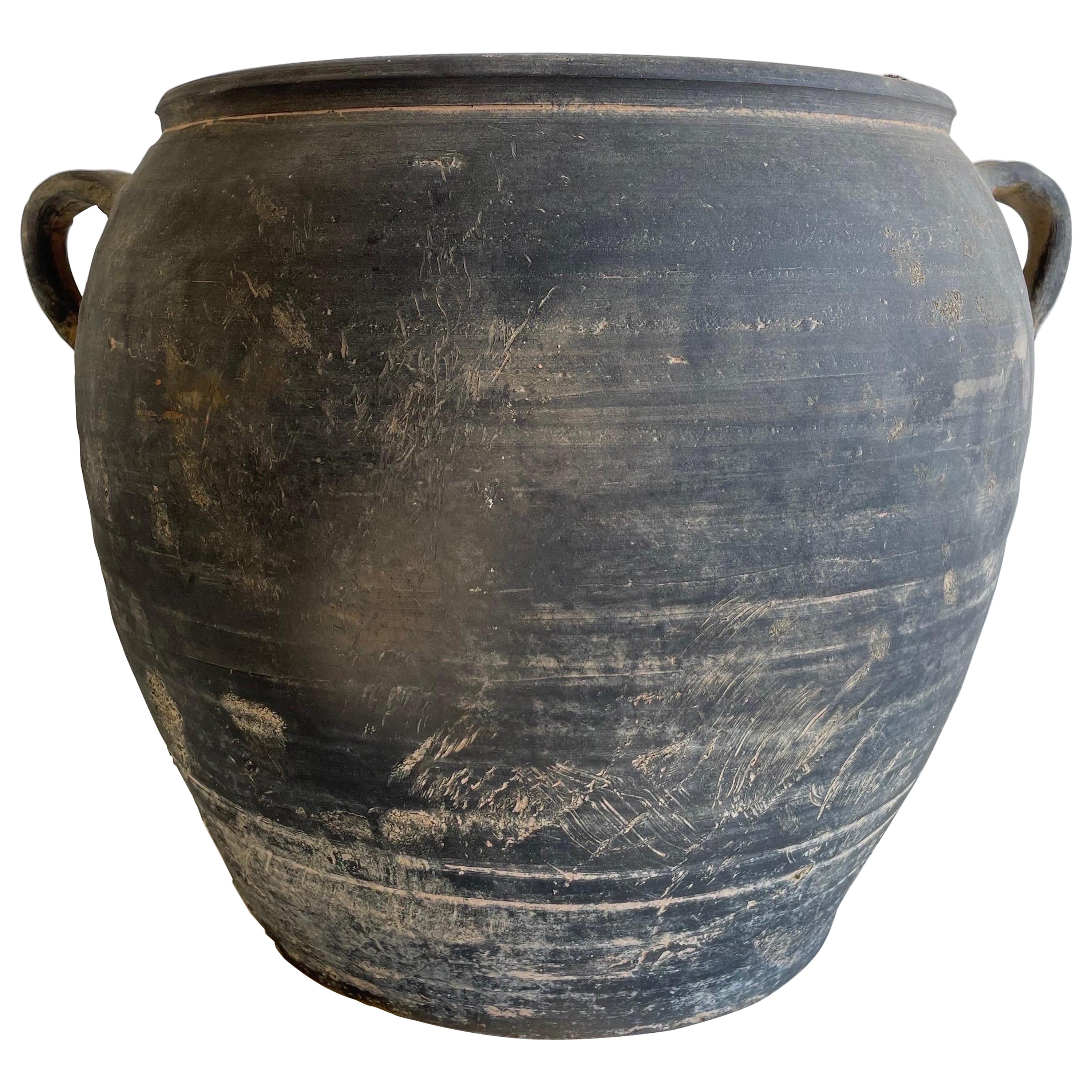 Vintage Matte Oil Pottery Large Decorative Pot For Sale at 1stDibs