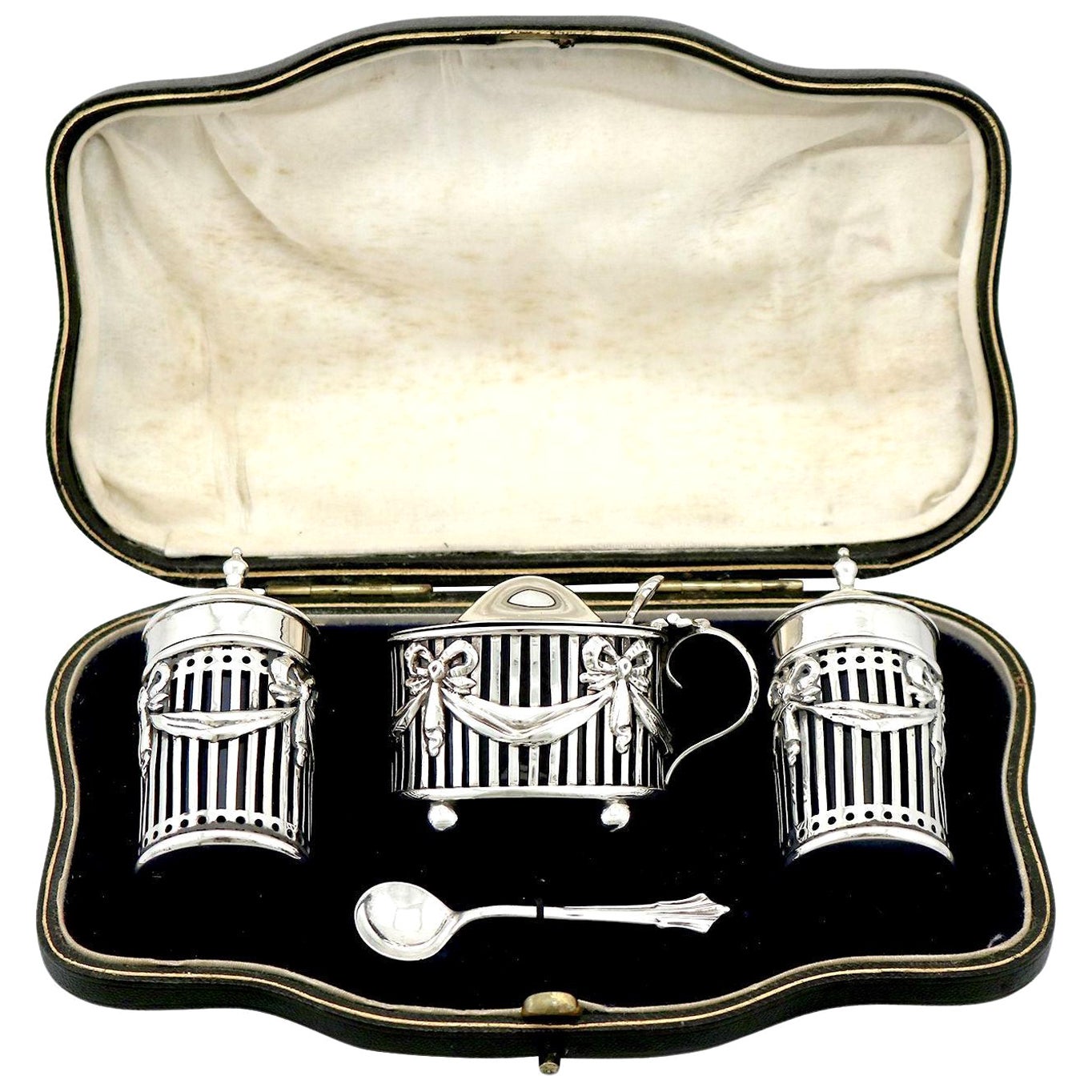 William Hutton & Sons Serveware, Ceramics, Silver and Glass - 54 For ...