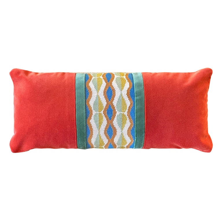 Geometrico, Hand-Embroidered rectangular cushion For Sale at 1stDibs