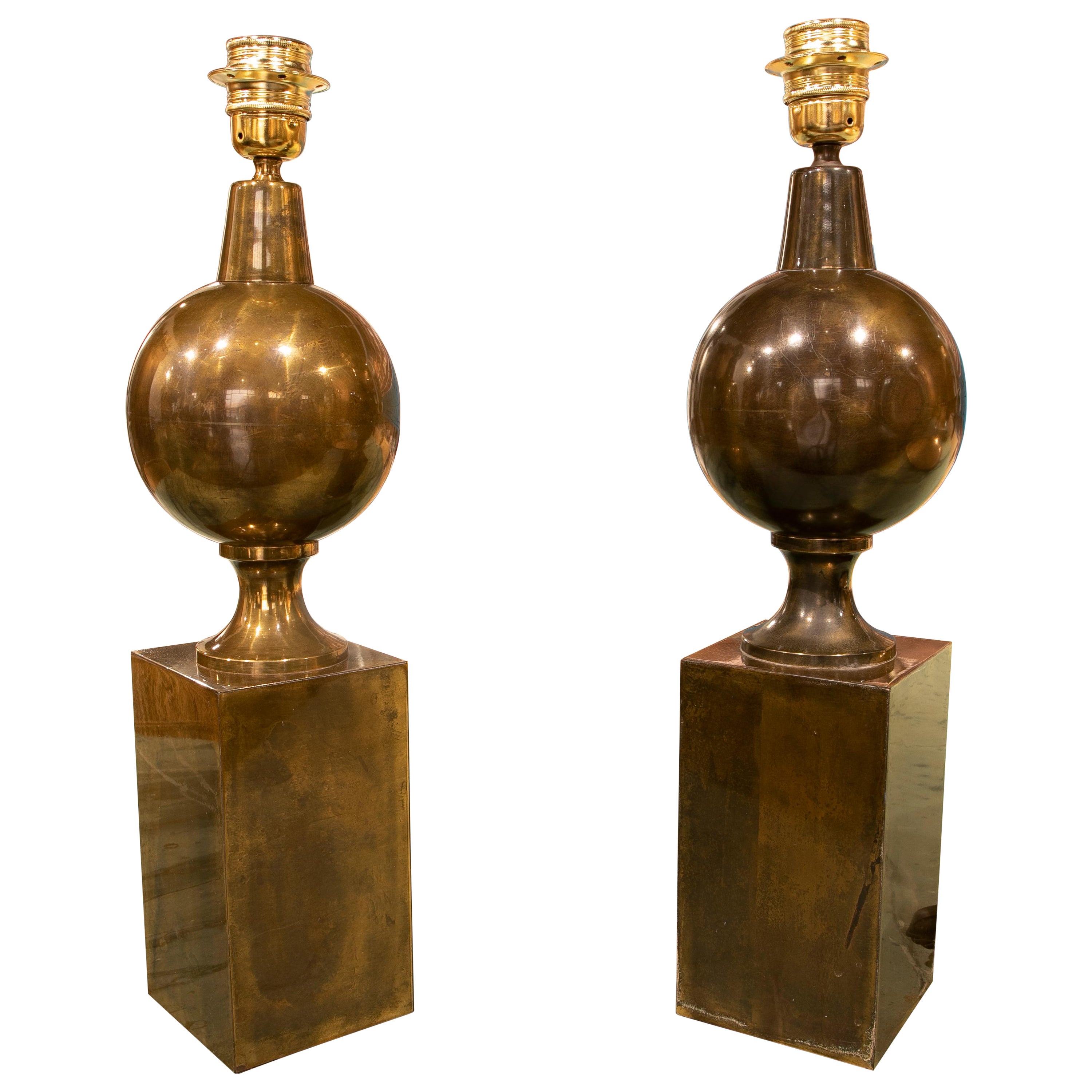 Pair of Midcentury Chromed and Black Enamel Spanish Table Lamps, 1970s ...