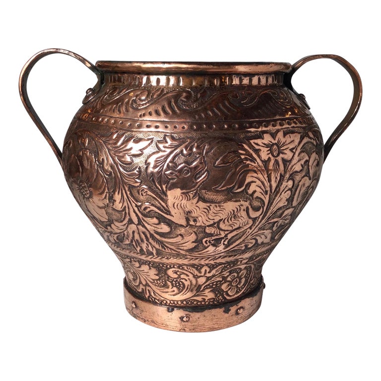 French 19th Century Copper Vessel with Handles For Sale at 1stDibs