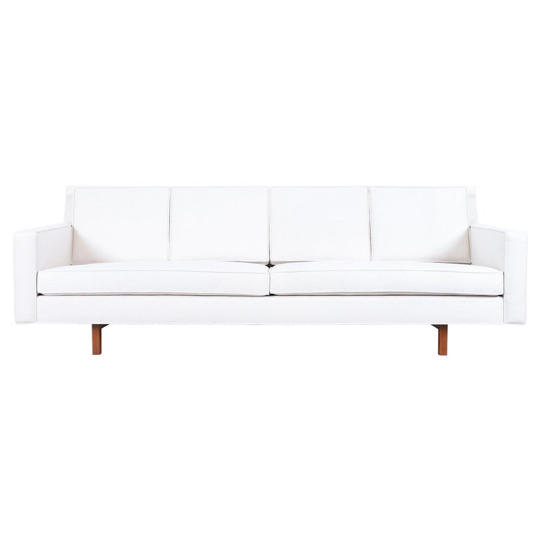 Dunbar Sofa Vintage | Baci Living Room
