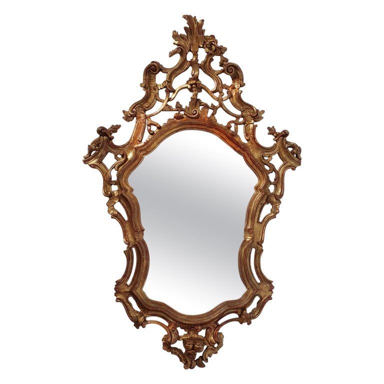 Italian Hand-Carved Gilded Rococo Mirror For Sale at 1stDibs