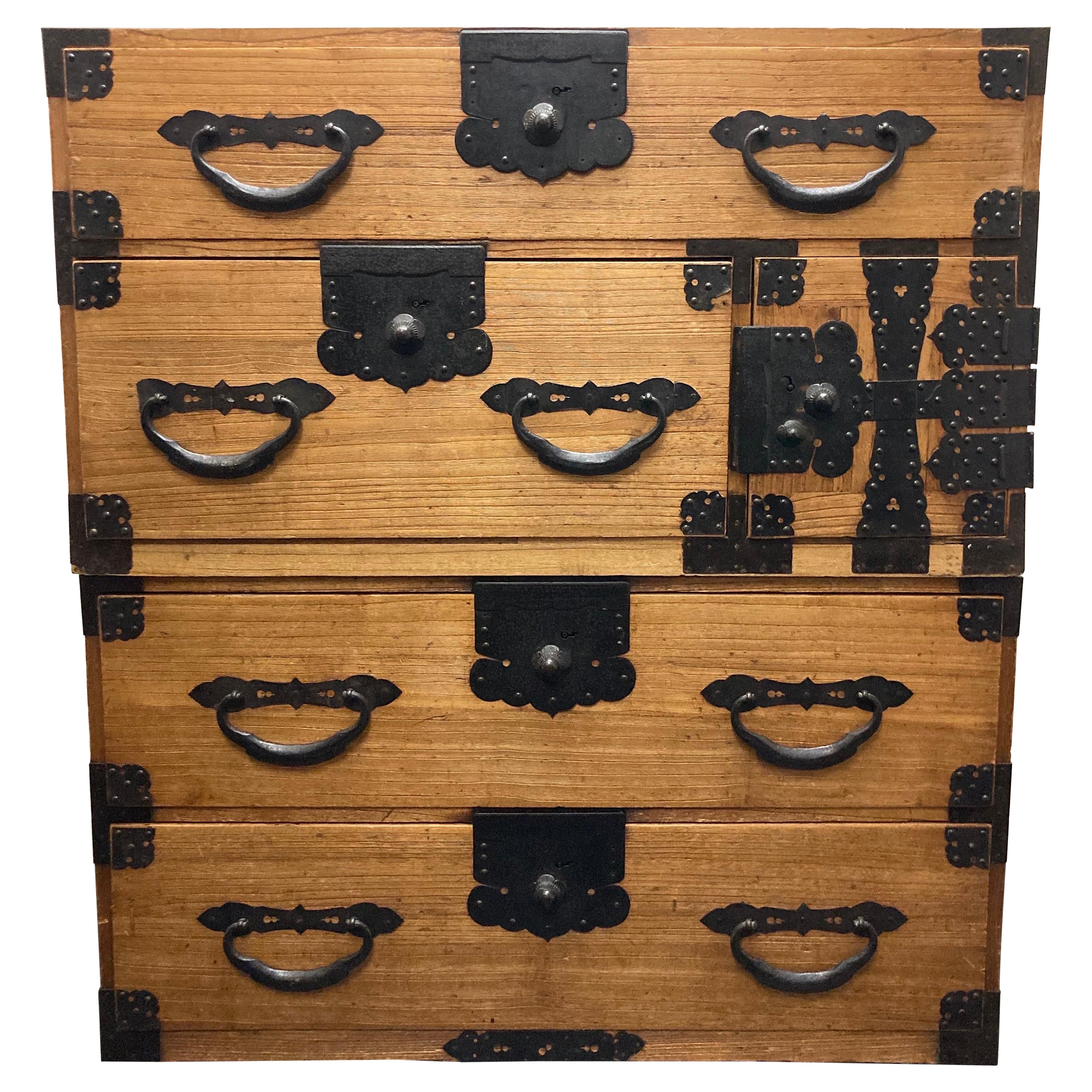 Vintage Japanese Tansu Chest with 11 Drawers For Sale at 1stDibs
