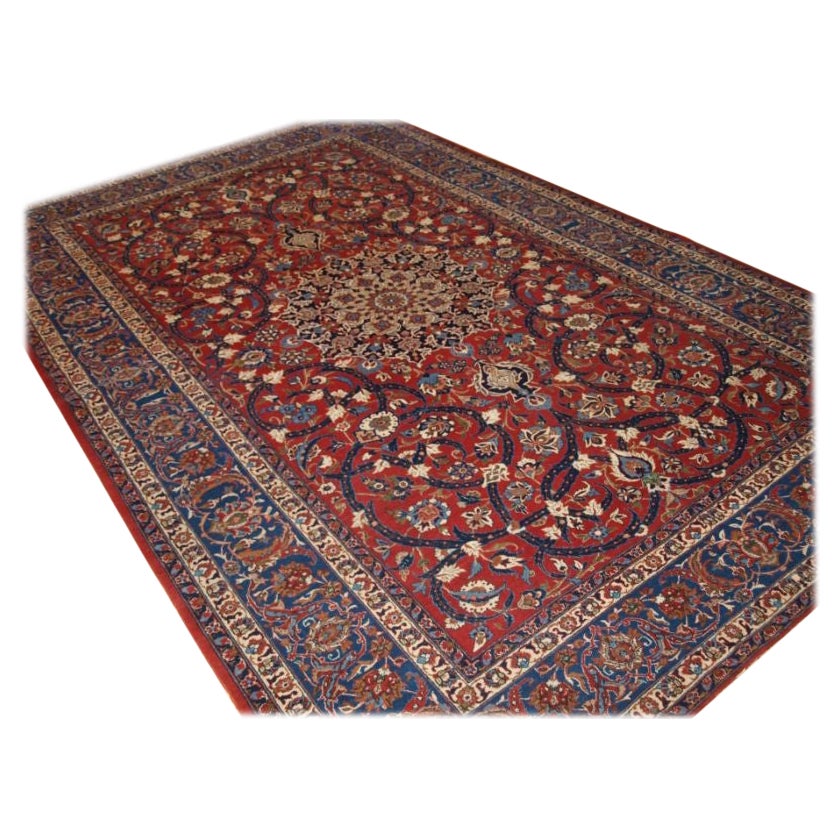 Old Isfahan Carpet of Fine Weave and Medallion Design For Sale at 1stDibs