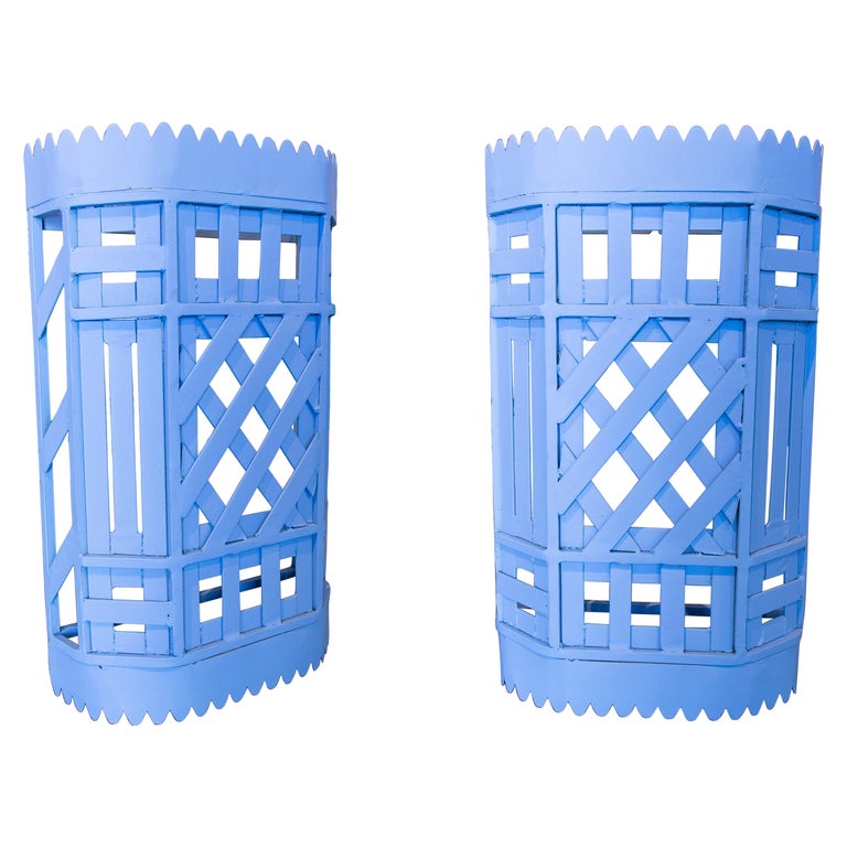 1990s Pair of Outdoor Iron Wall Lamps For Sale at 1stDibs
