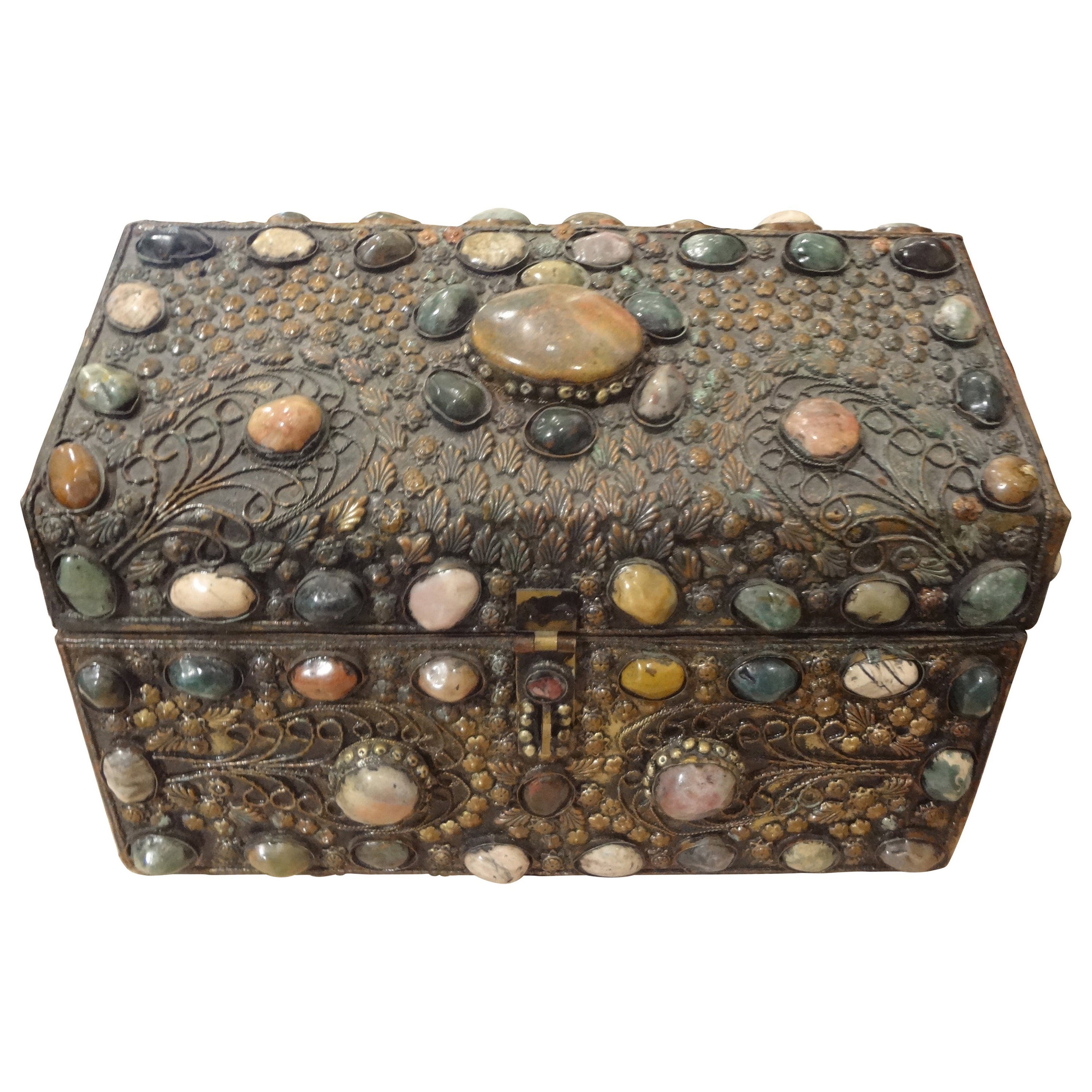 Antique Collar Box Made of Seashells at 1stDibs