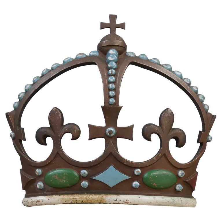 Couronne polychrome en bronze de récupération, vers 1890 sur 1stDibs