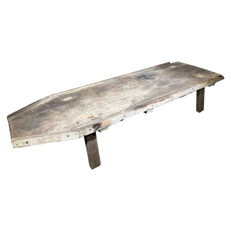 Italian Mid-19th Century Cheese Board Coffee Table For Sale at 1stDibs