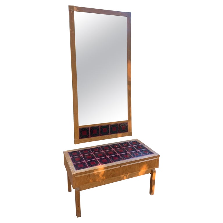 Entry Hall Piece with Small Dresser and Mirror in Oak For Sale at 1stDibs