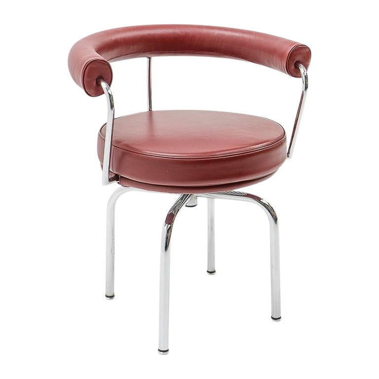 Modernist Classic LC7 Chair by Charlotte Perriand for Cassina, 1980s at ...