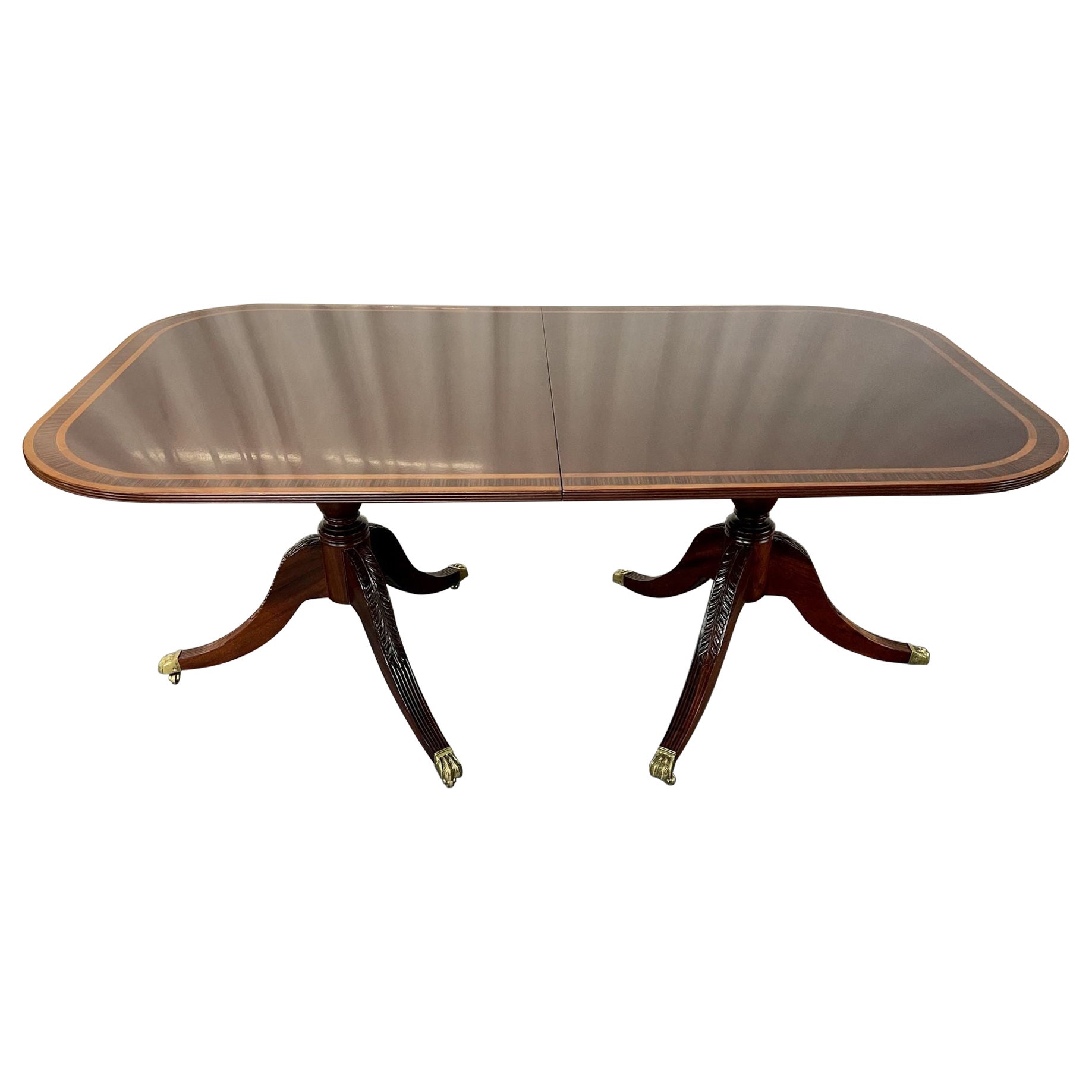 Vintage George III Style Dining Table from Harrods, 20th Century at 1stDibs