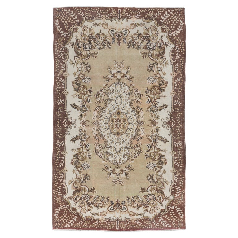 Fine HandKnotted Vintage Turkish Wool Rug with Floral Medallion Design ...