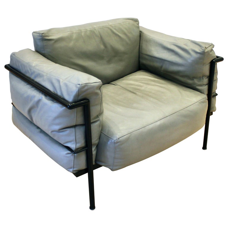 Le Corbusier LC3 Grande Leather, Chrome, and Steel Lounge Chair at 1stDibs