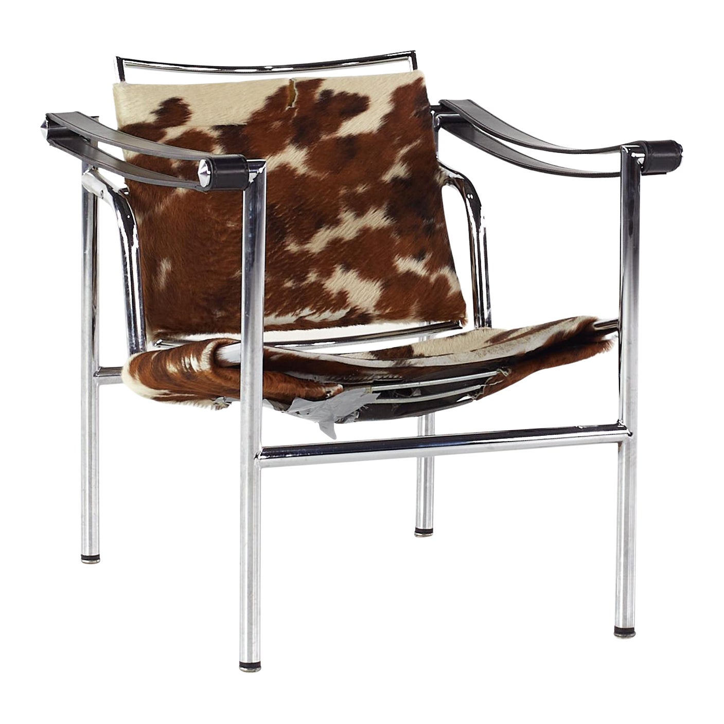 Le Corbusier Mid Century LC1 Cowhide and Chrome Lounge Chair For Sale ...