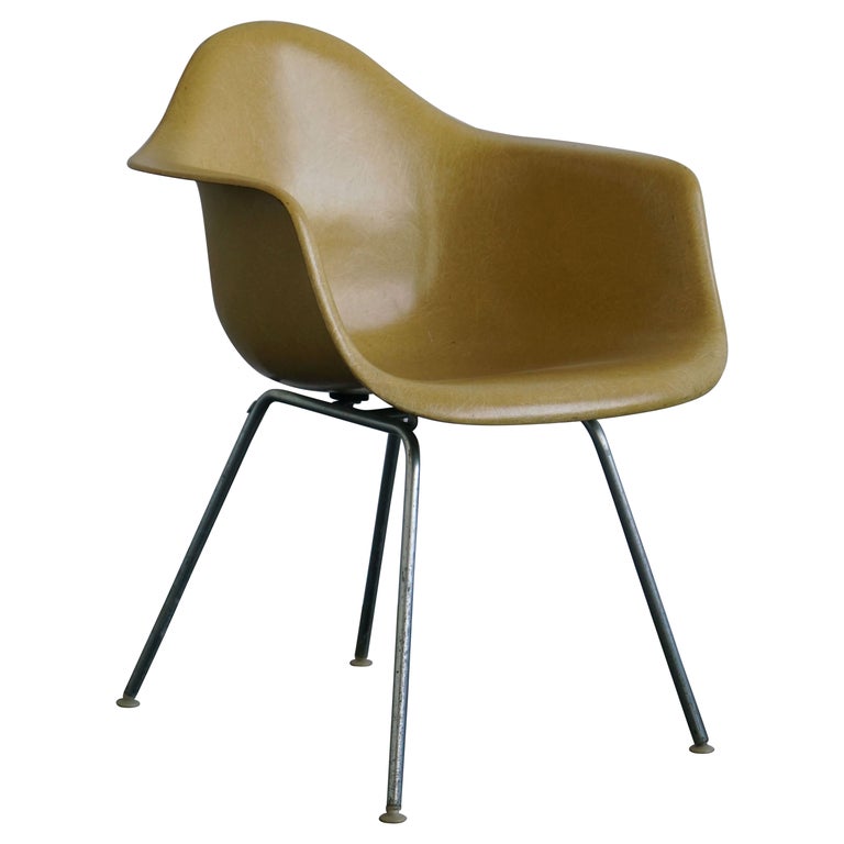 Eames for Herman Miller Dax Shell Arm Chair For Sale at 1stDibs